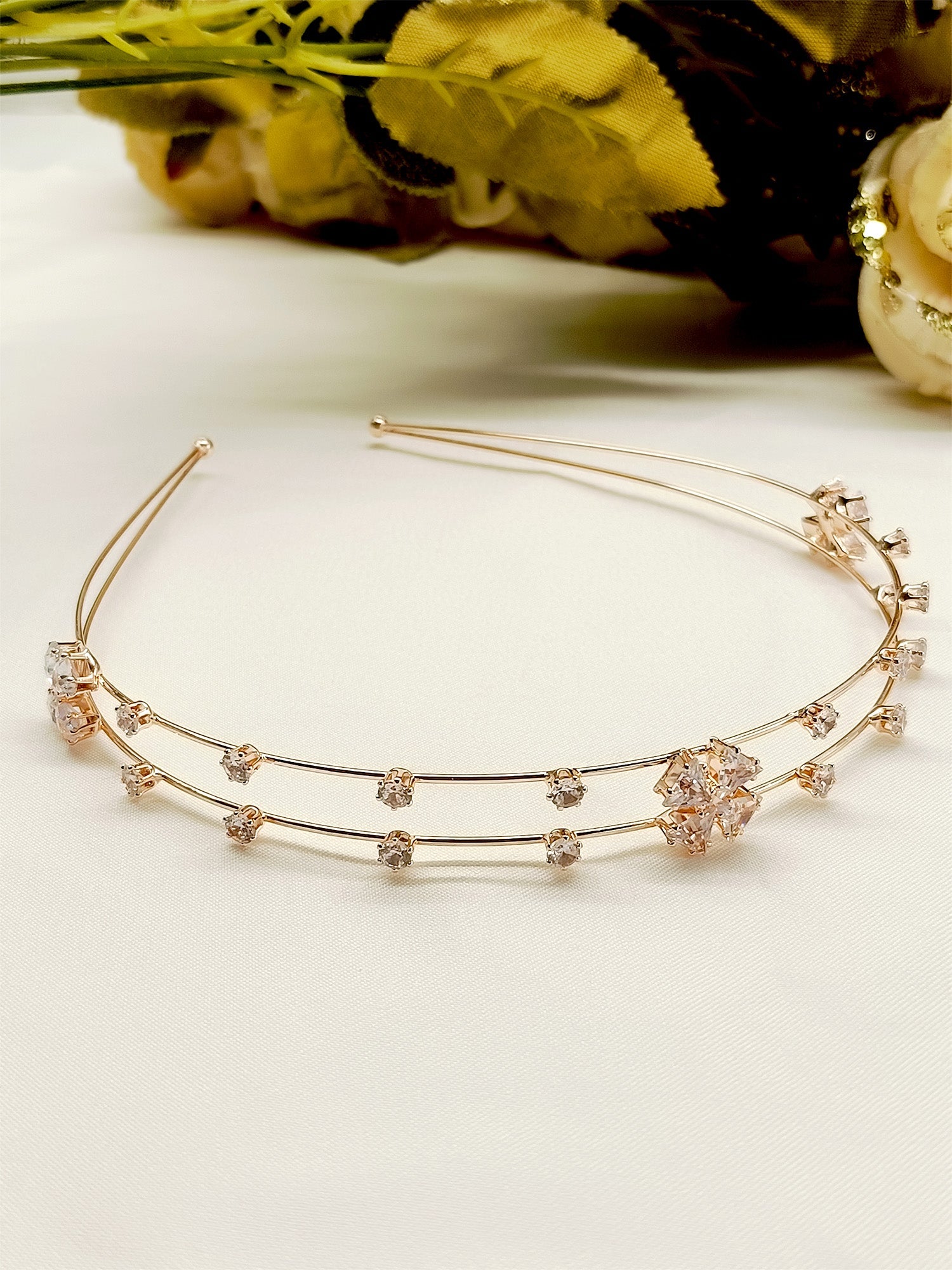Scarlett American Diamond Hair Band | qivii
